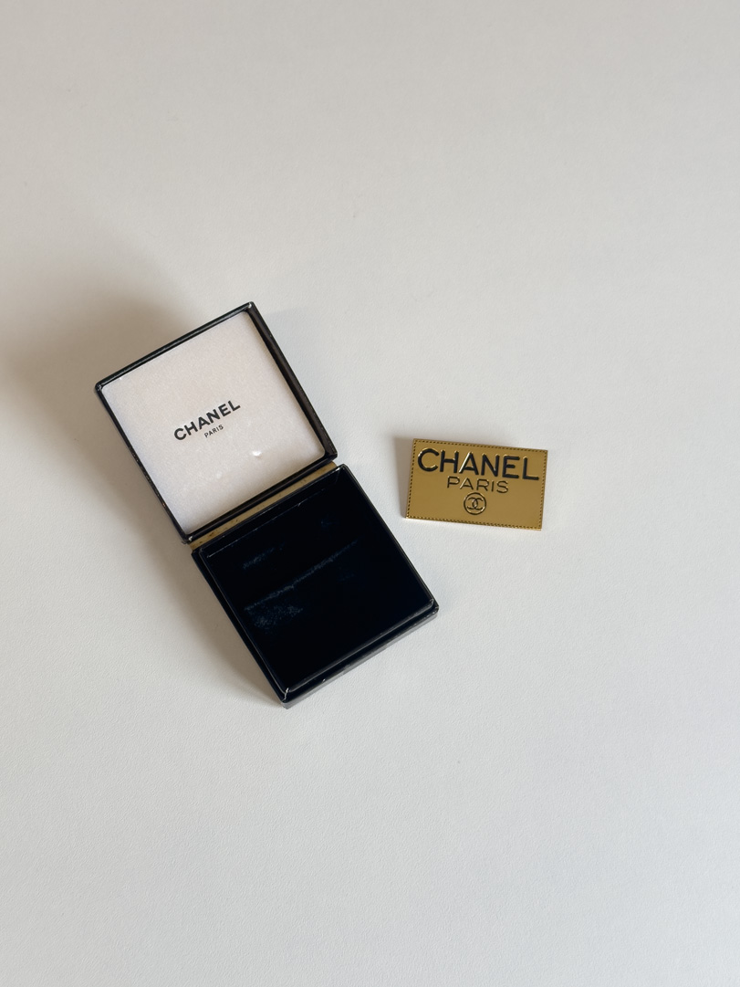 Chanel Plate Brooch - Get Your Designer Bag