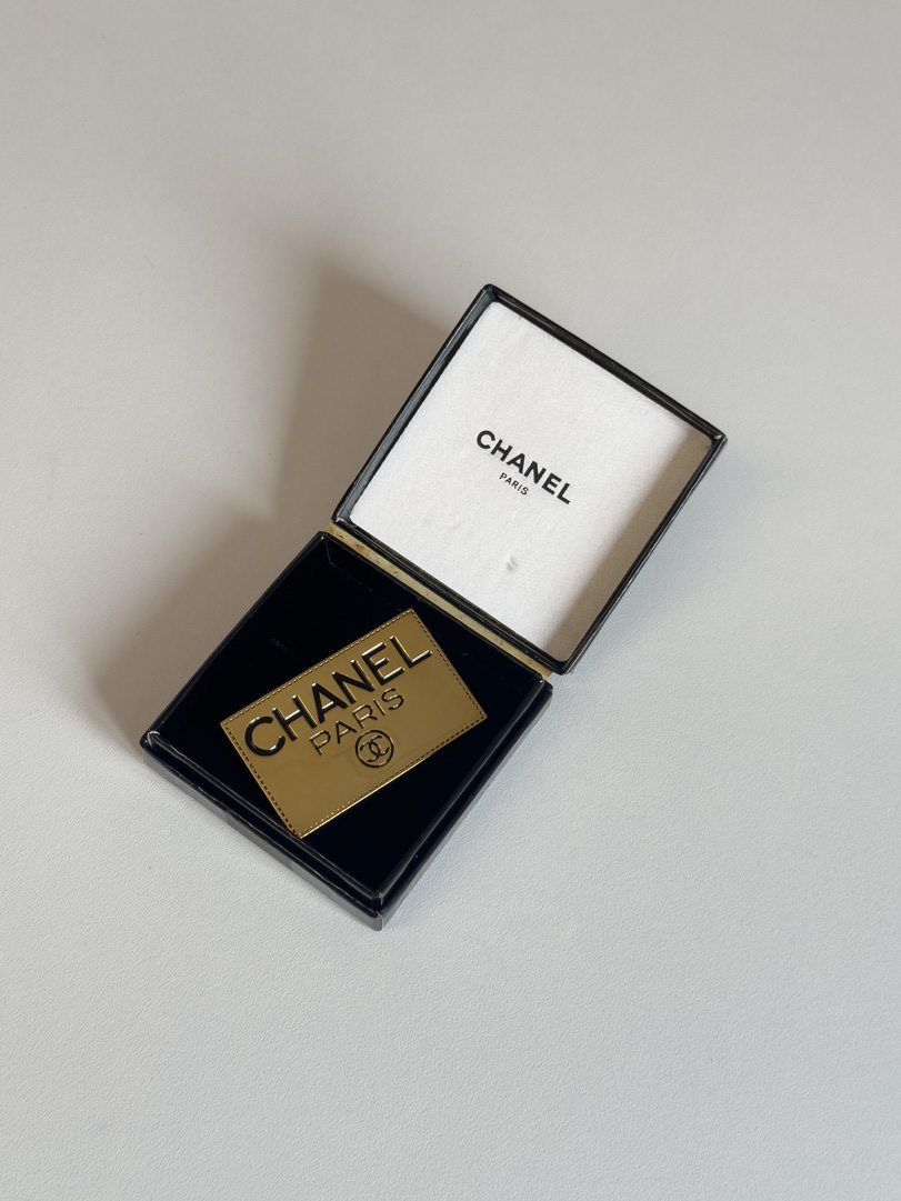 Chanel Plate Brooch - Get Your Designer Bag