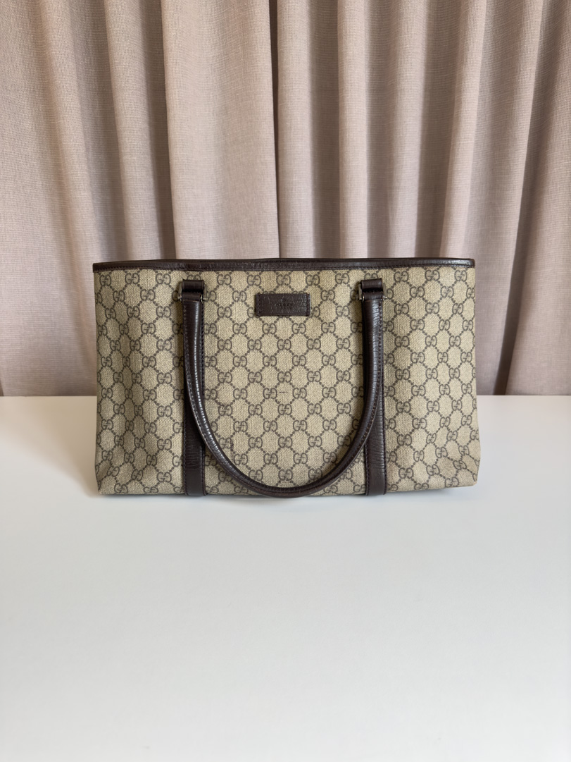 Gucci Supreme Tote - Get Your Designer Bag