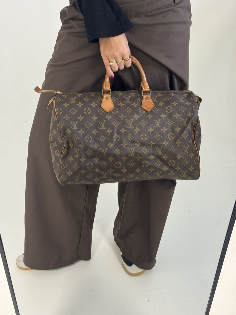 Louis Vuitton Speedy 40 - Get Your Designer Bag