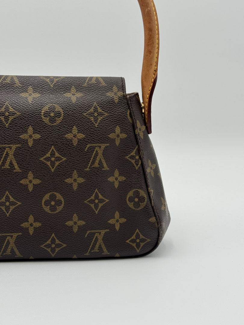 Louis Vuitton Mini Looping - Get Your Designer Bag